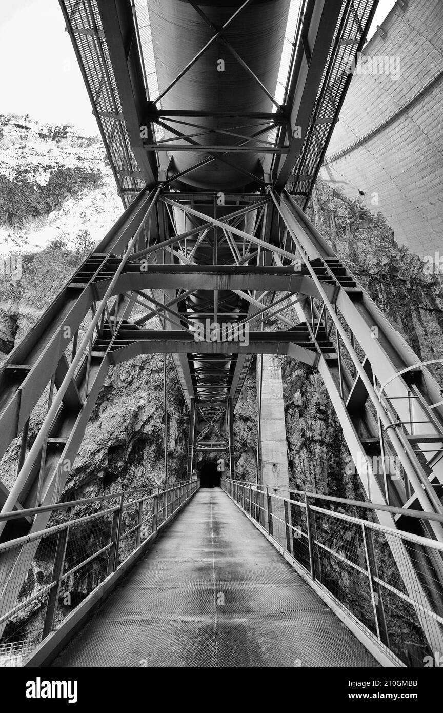 Interior and exterior of the Vajont dam, site of the disaster that ...