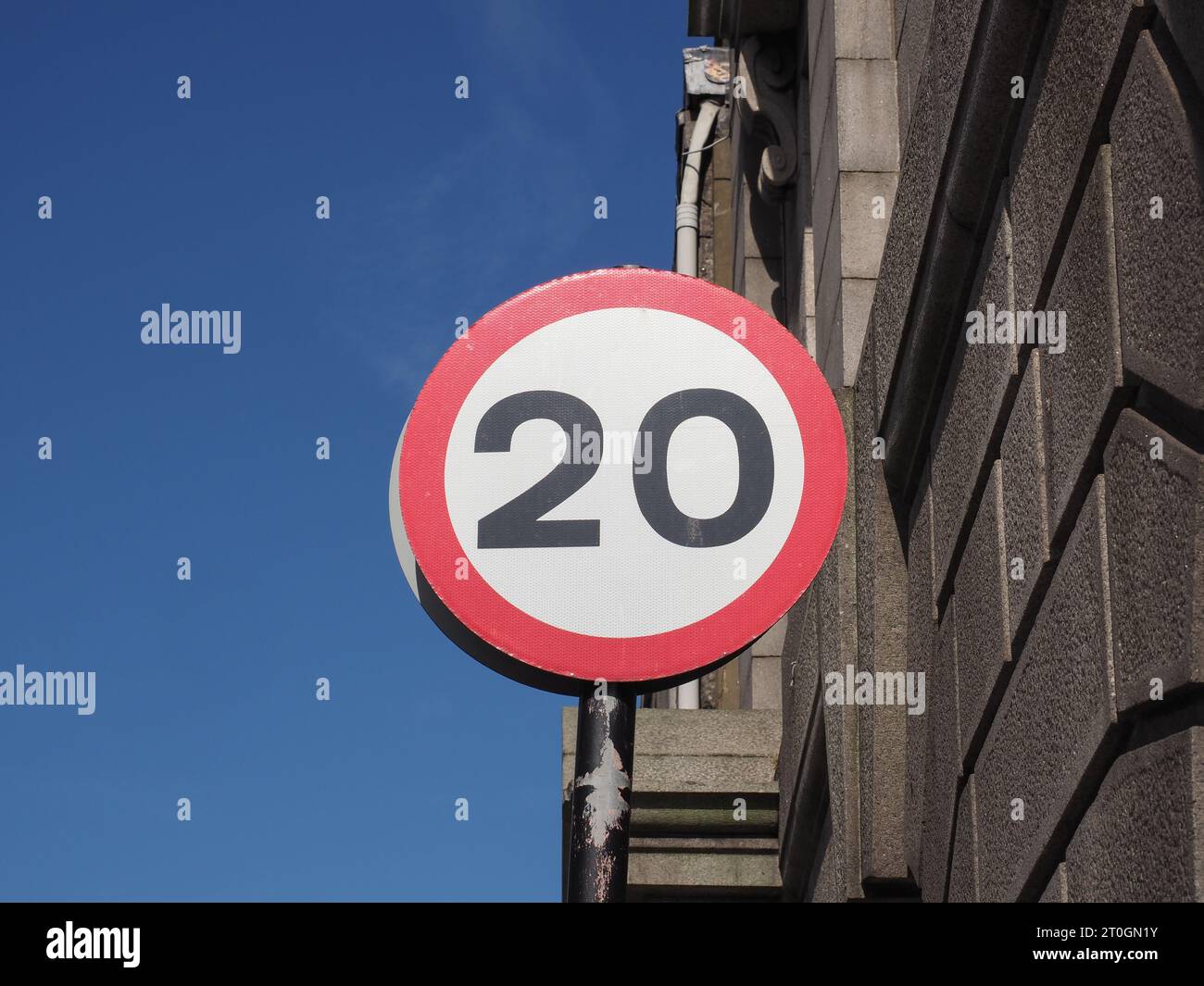 Regulatory signs, maximum speed limit 20 mph traffic sign Stock Photo ...