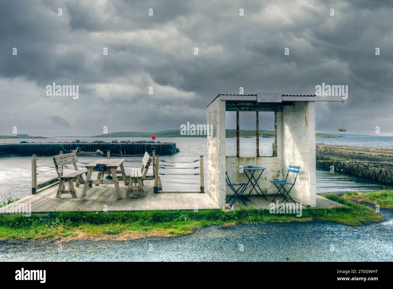 The small village of Uyeasound on the west coast of Unst, Shetland ...