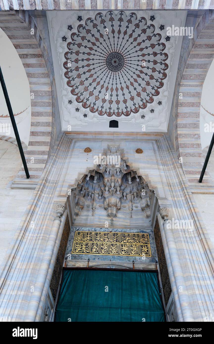 Istanbul, Türkiye. The Süleymaniye Mosque (Süleymaniye Camii). Marble ...