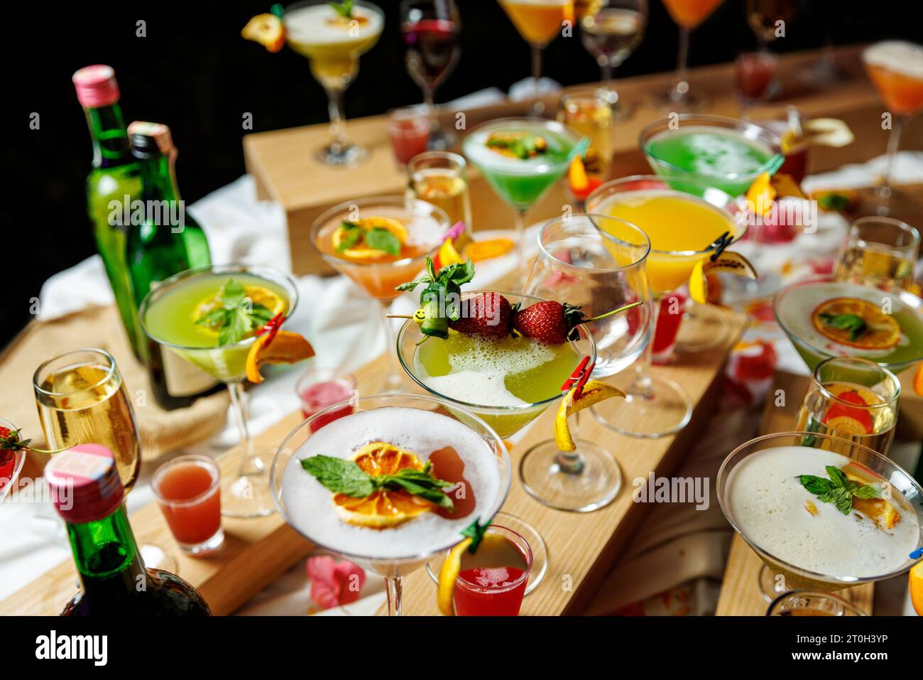 Cocktails icon set hi-res stock photography and images - Alamy