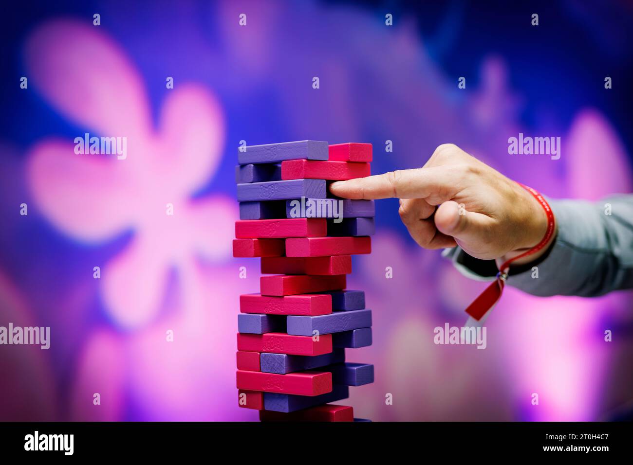 Jenga tower hand hi-res stock photography and images - Alamy