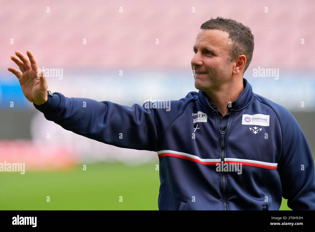 Willie Peters Head Coach of Hull KR salutes the fans before the Betfred ...