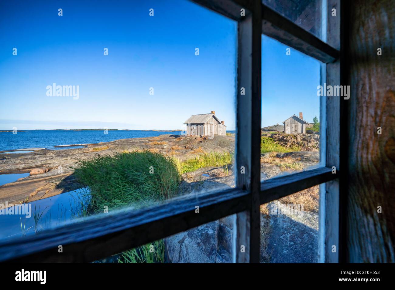 Open summer window hi-res stock photography and images - Alamy