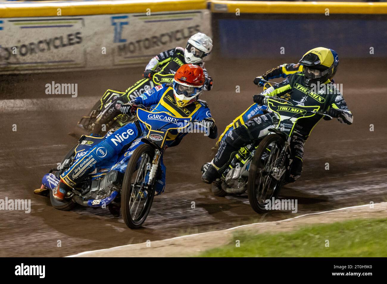 Robert Lambert (r), Emil Sayfutdinov (w), Erik Riss (y) - Sheffield ...