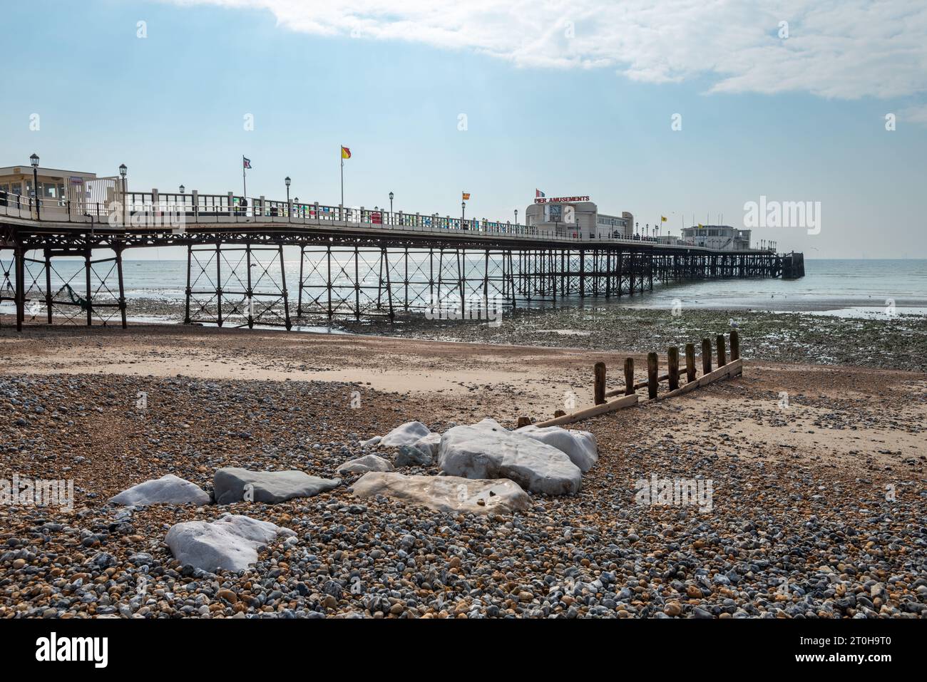 Worthing west sussex uk pier hi-res stock photography and images - Alamy