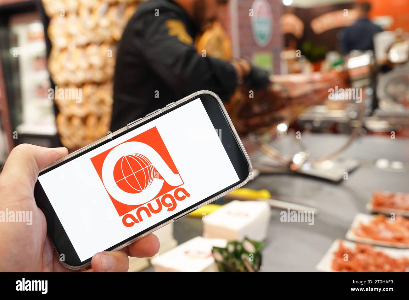 Eroeffnung Lebensmittel- und Ernaehrungsmesse ANUGA 2023 Symbolbild und Logo der ...