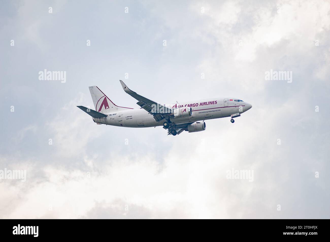 26.07.2023, Singapore, Republic of Singapore, Asia - A Boeing 737-300 ...