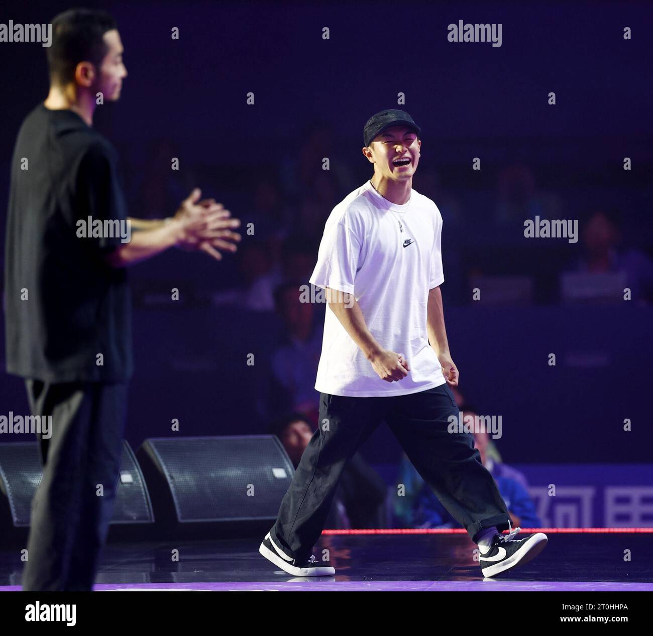 Japan's Shigeyuki Nakarai (R) is pictured after beating South Korea's ...
