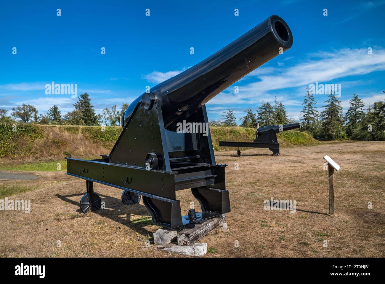 10 inch Rodman cannon, Civil War period, replica, Fort Stevens State ...