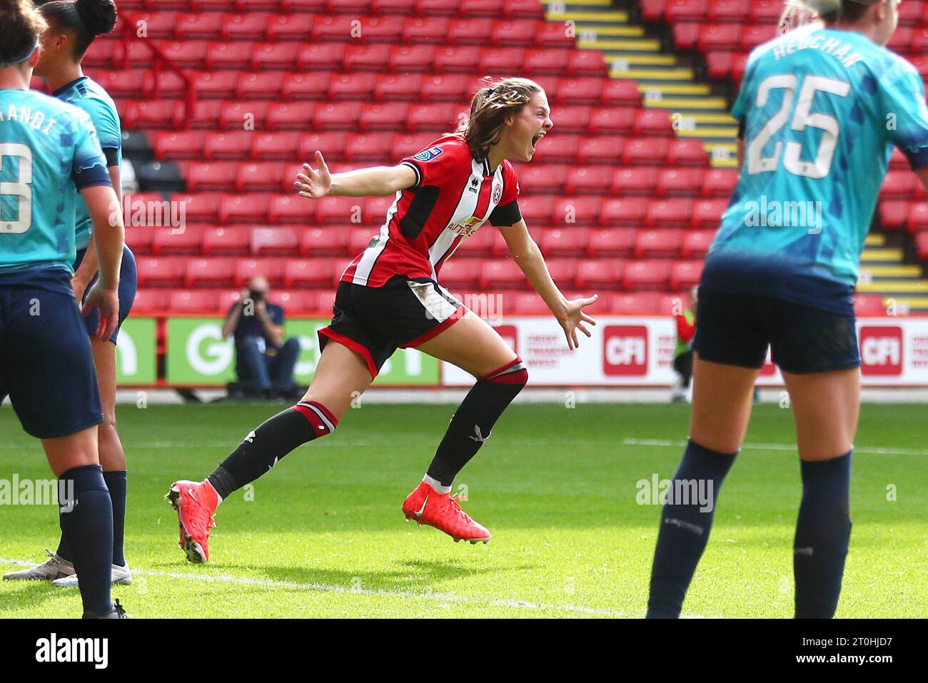 Sheff utd women hi-res stock photography and images - Alamy
