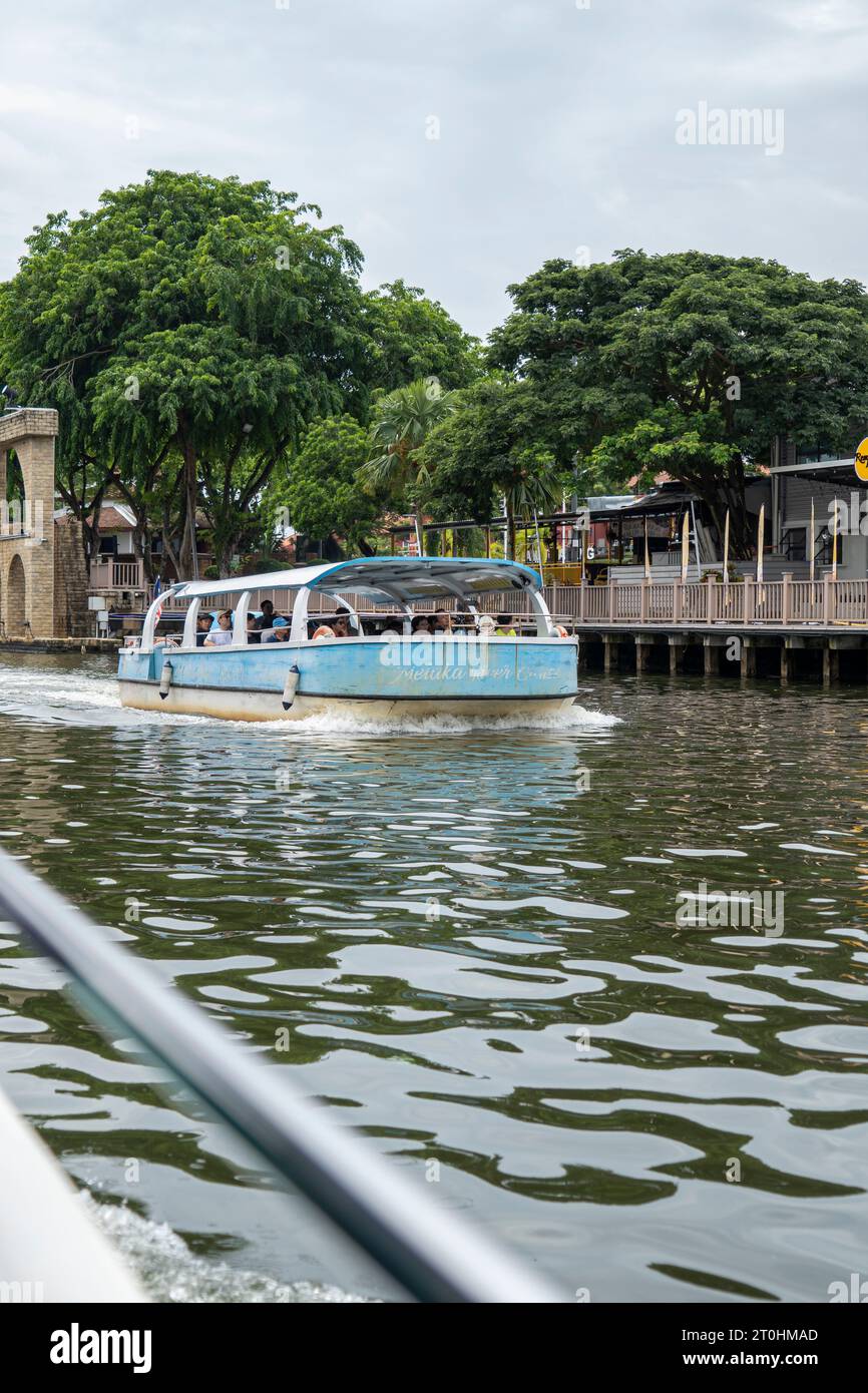 The Malacca River is a river in Malaysia which flows through the middle ...