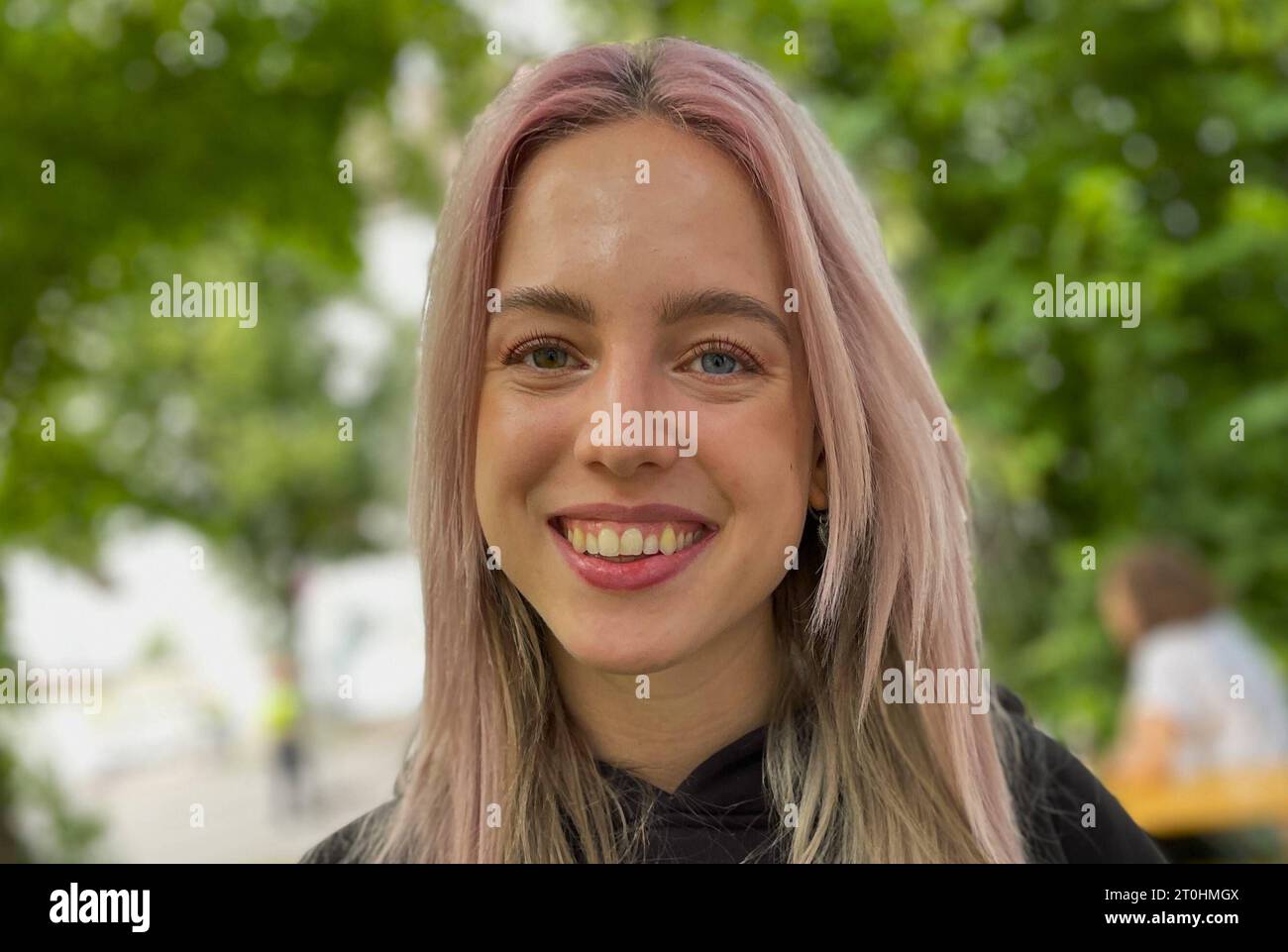 Felicia Lu Kuerbiss, geboren am 15. Dezember 1995 in Salzburg, ist eine ...