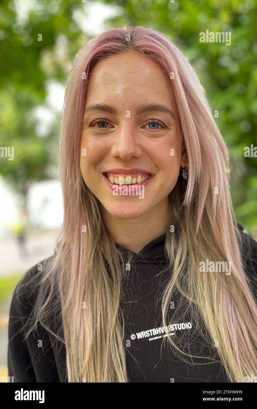 Felicia Lu Kuerbiss, geboren am 15. Dezember 1995 in Salzburg, ist eine ...