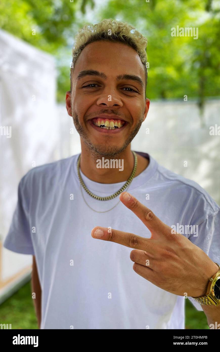 Elektronischer pop hi-res stock photography and images - Alamy