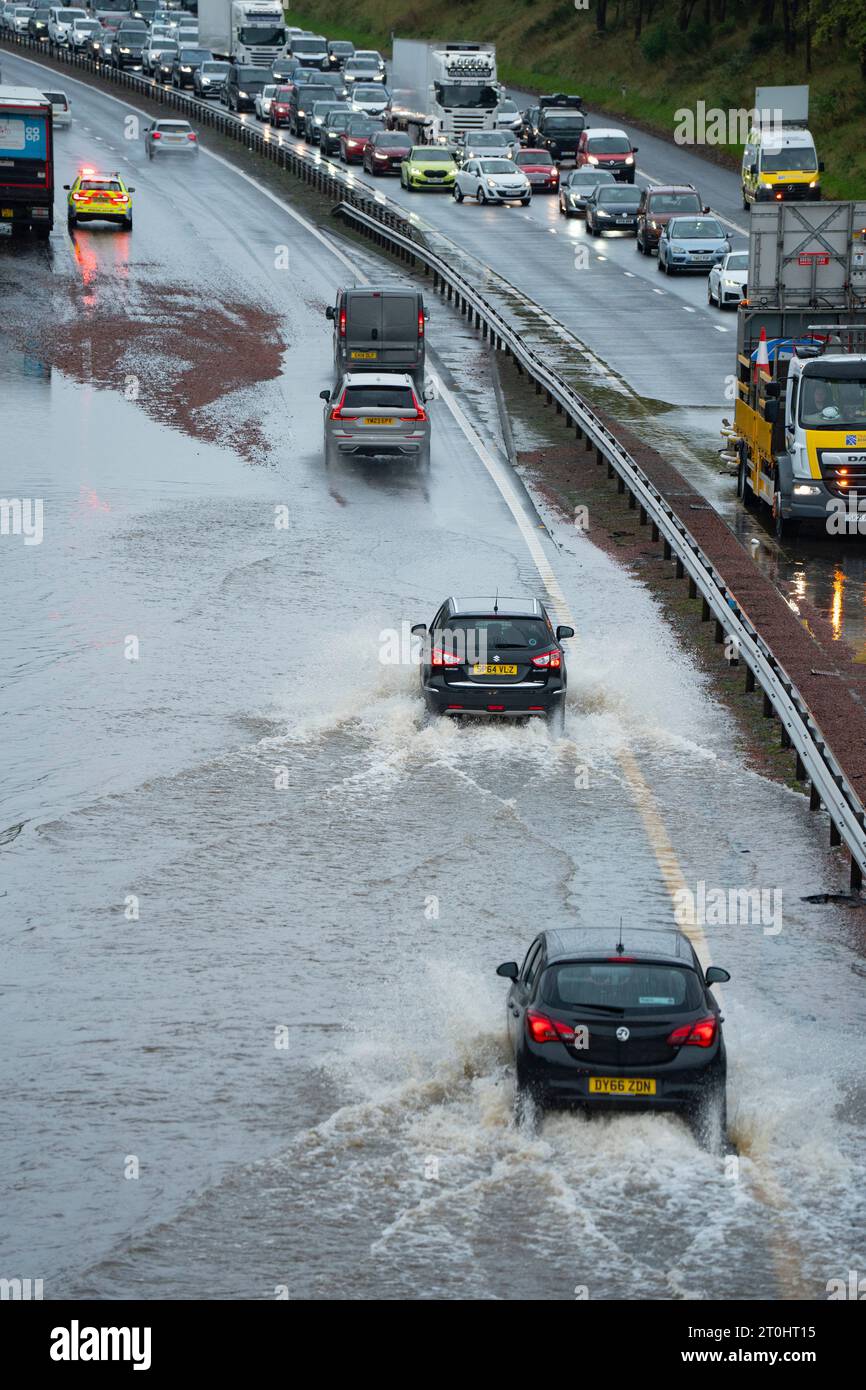 Stirling, Scotland, UK. 7th October 2023. Flooding on the M9 motorway ...