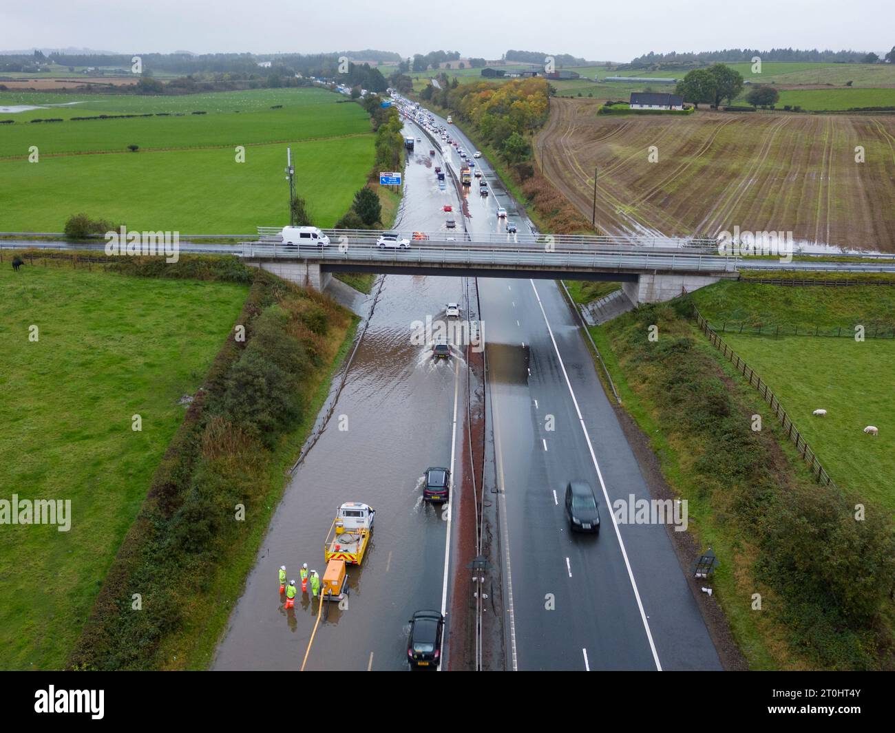 Stirling, Scotland, UK. 7th October 2023. Flooding on the M9 motorway ...