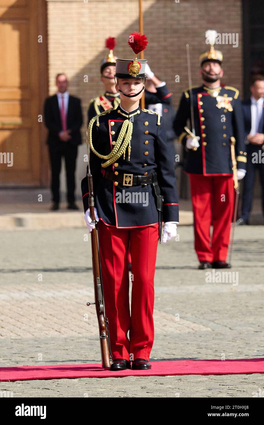 Leonor princess of asturias in the army hi-res stock photography and ...