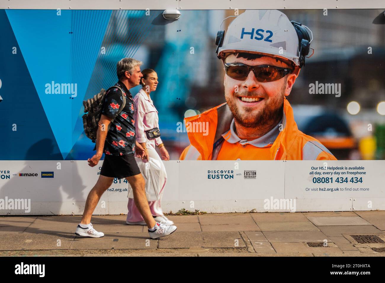 Rail travel savings hi-res stock photography and images - Alamy