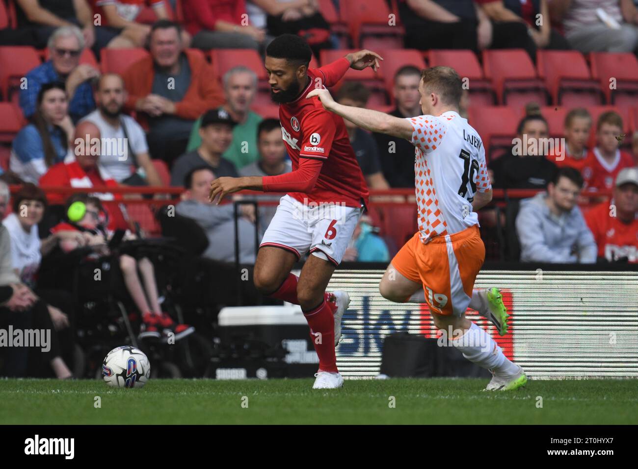 London, England. 7th Oct 2023. Charlton Athletic's Michael Hector beats ...