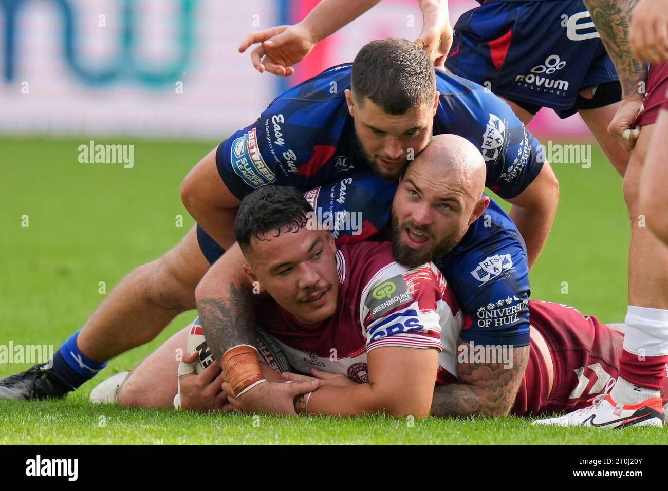 Wigan, UK. 07th Oct, 2023. Matty Storton #17 of Hull KR and Sam Luckley ...