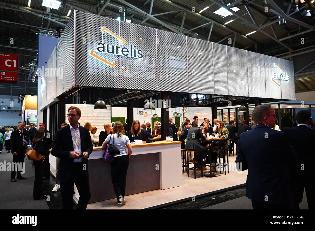 Aus dem portfolio hi-res stock photography and images - Alamy