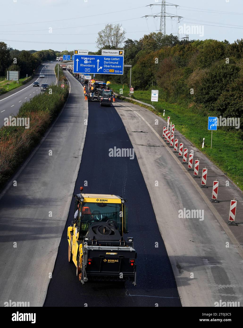 Bauarbeiten auf der A57 zwischen Kreuz Moers und Kreuz Kamp-Lintfort ...