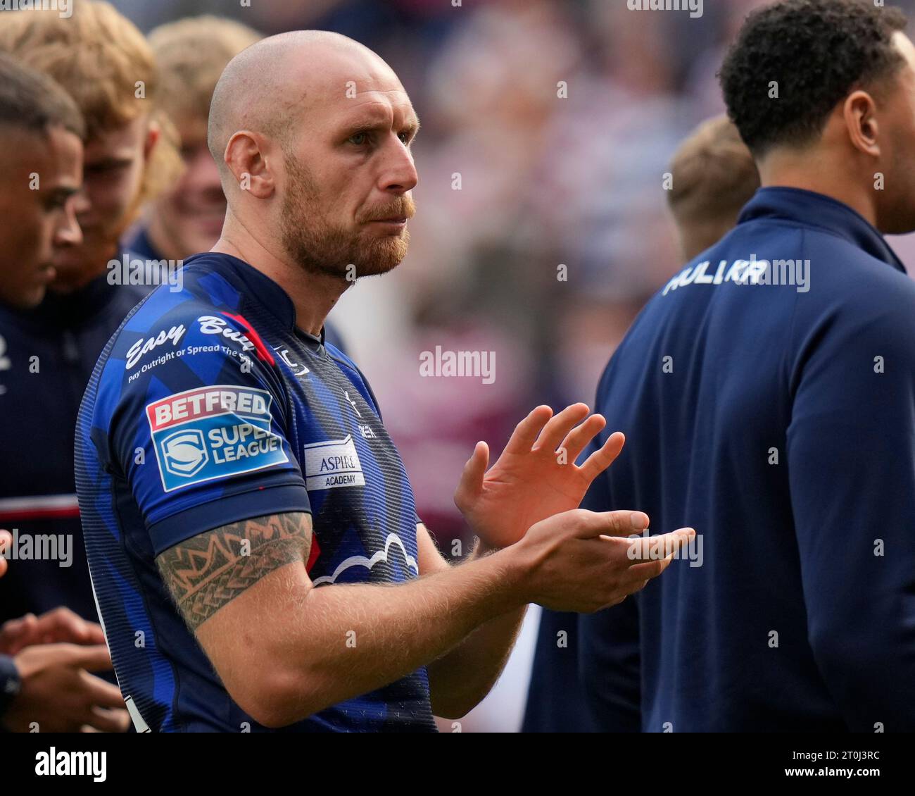 Dean Hadley #22 of Hull KR salutes the fans after the Betfred Super ...