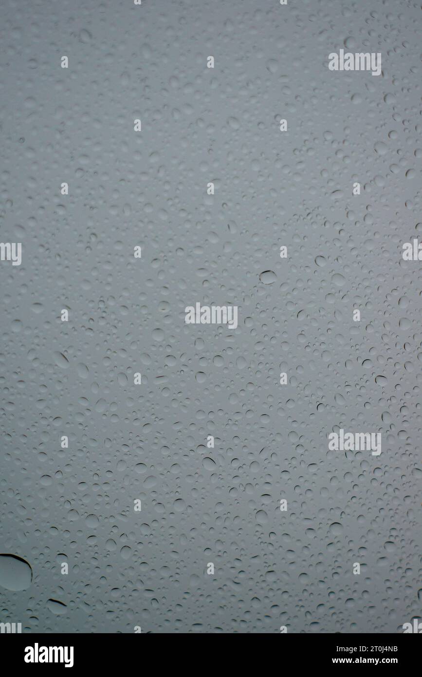Waterdrops on a window during heavy rain Stock Photo - Alamy