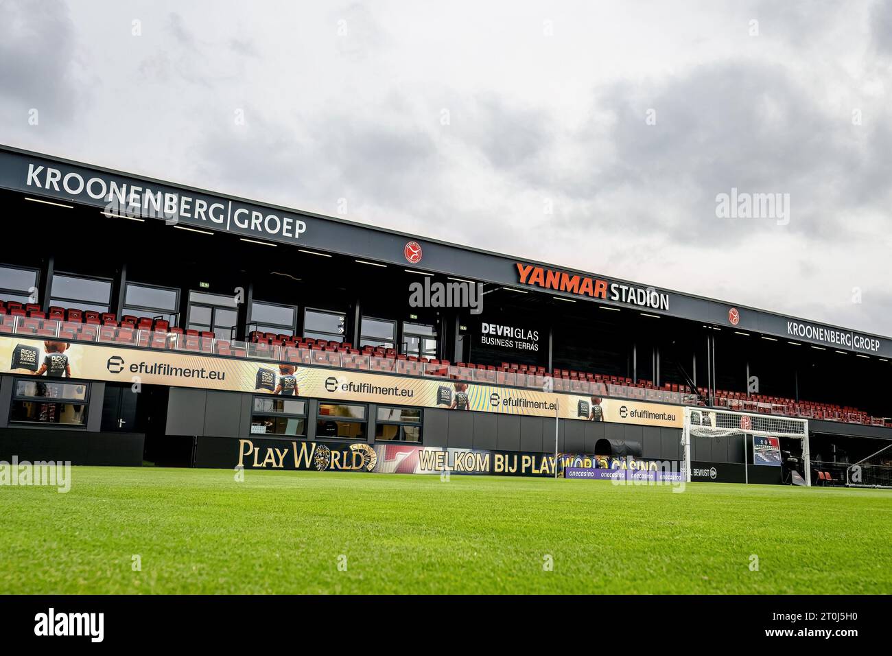 ALMERE, Netherlands. 07th Oct, 2023. Yanmar Stadium, Dutch eredivisie ...