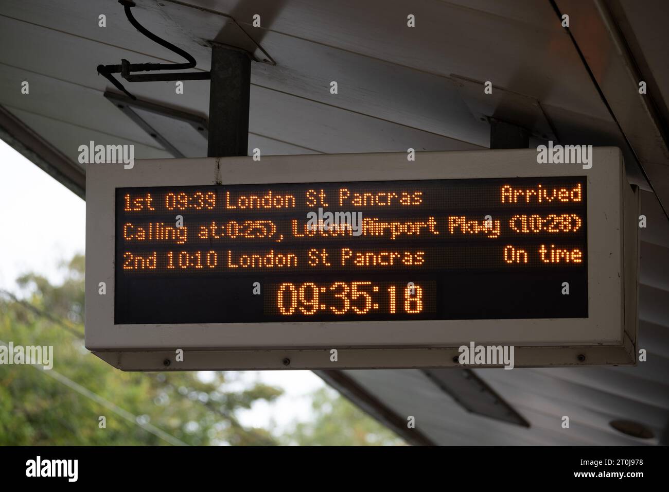 Illuminated train information sign at Corby railway station, Northamptonshire, England, UK Stock ...
