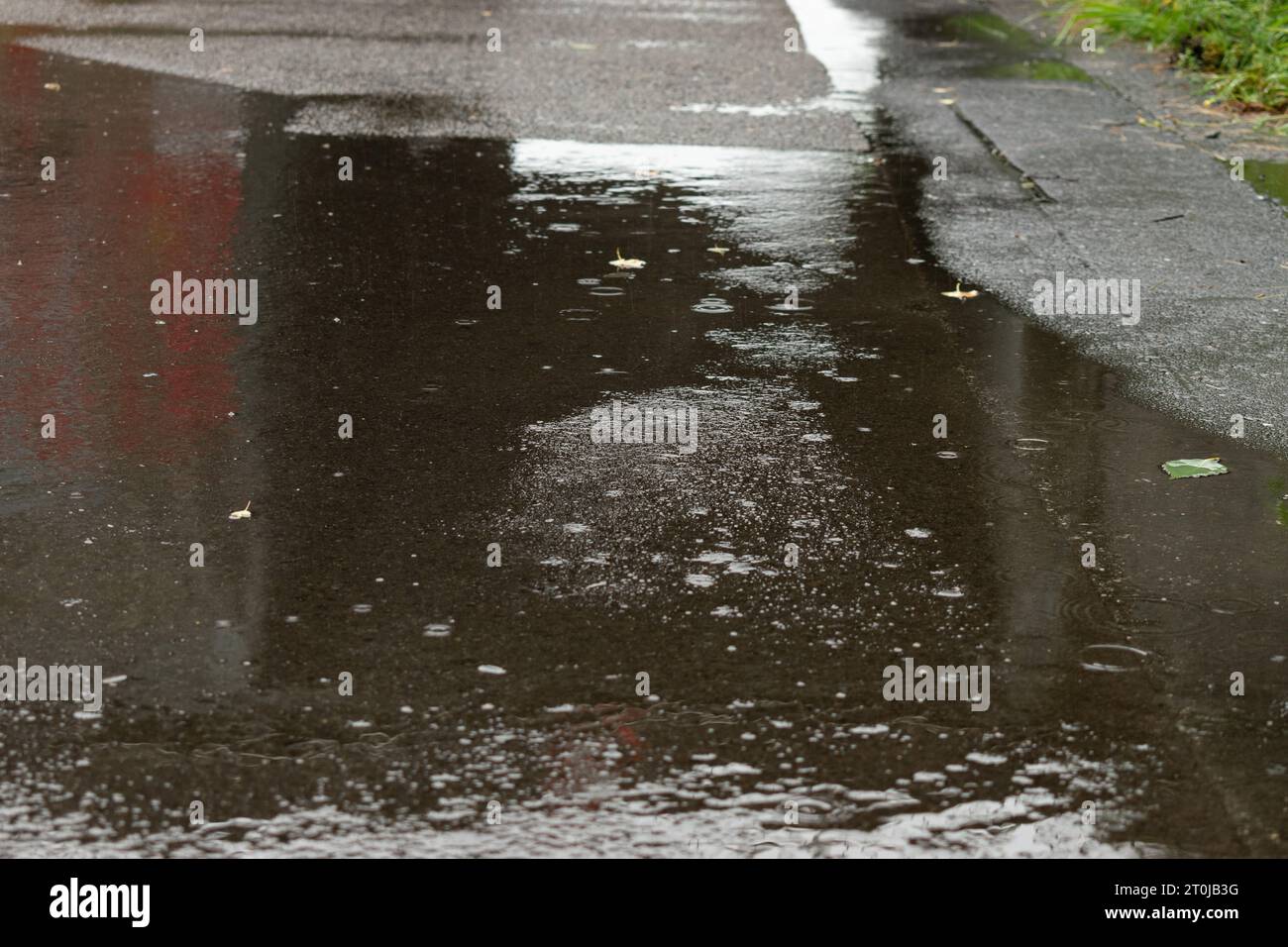 Rain puddle scenery hi-res stock photography and images - Alamy