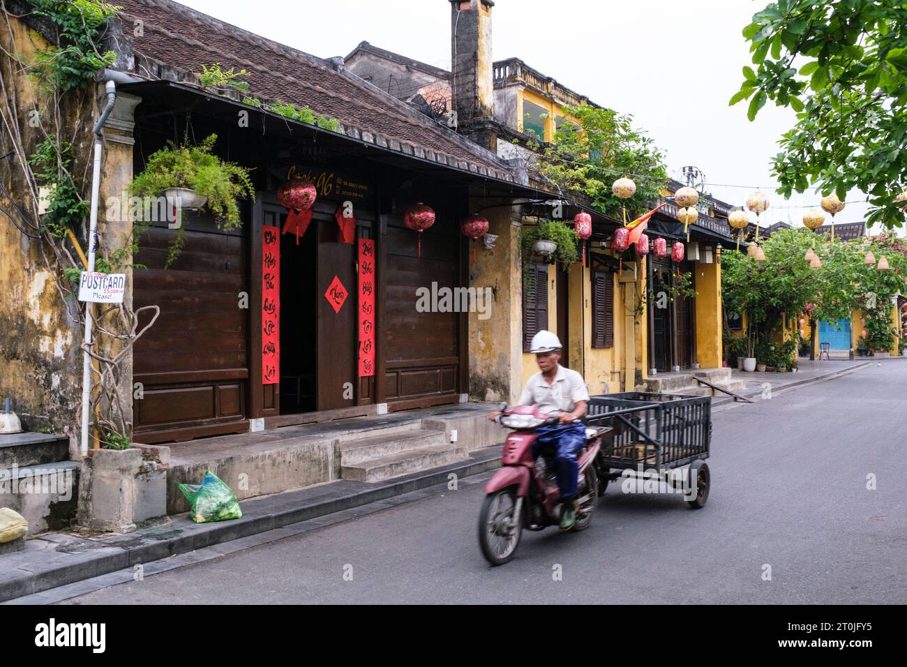 Street viet nam hi-res stock photography and images - Alamy