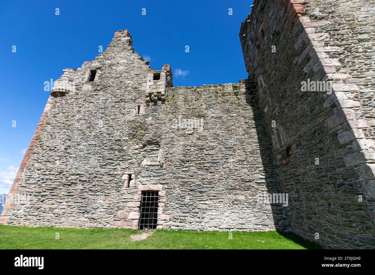 Lochranza Castle, fortified tower house, Isle of Arran, Firth of Clyde ...