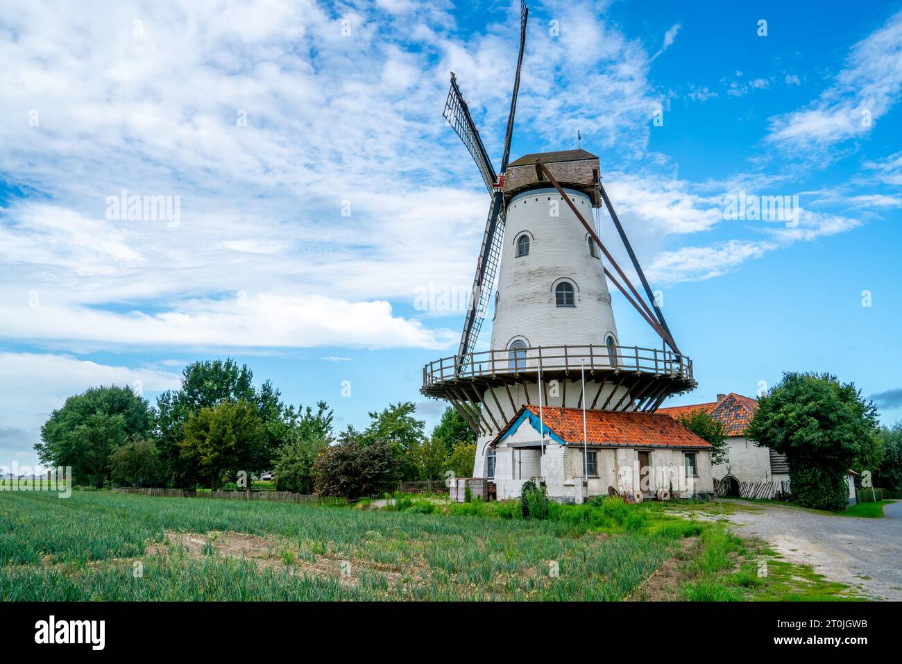 Old west windmill hi-res stock photography and images - Alamy
