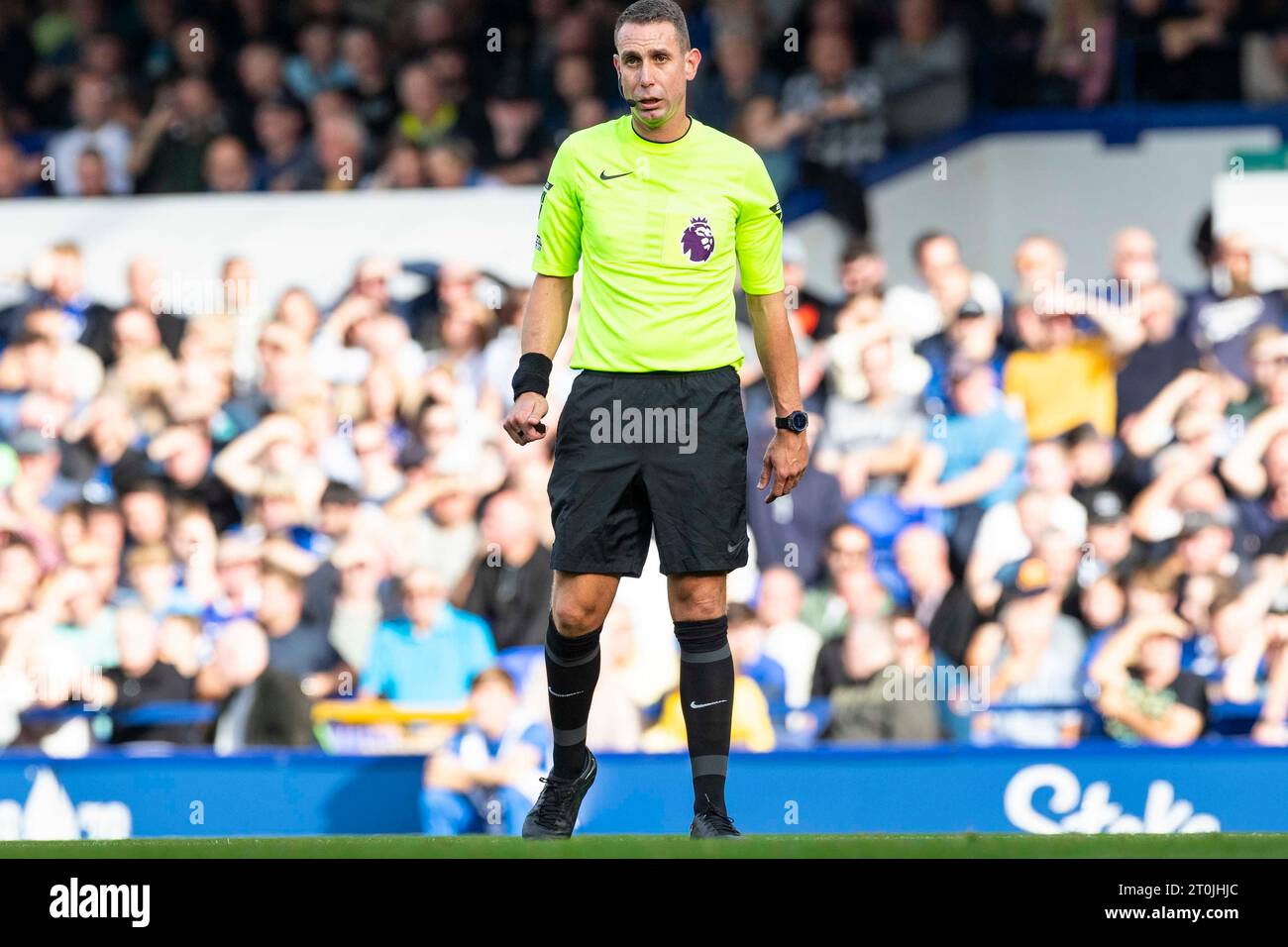Referee david coote hi-res stock photography and images - Alamy