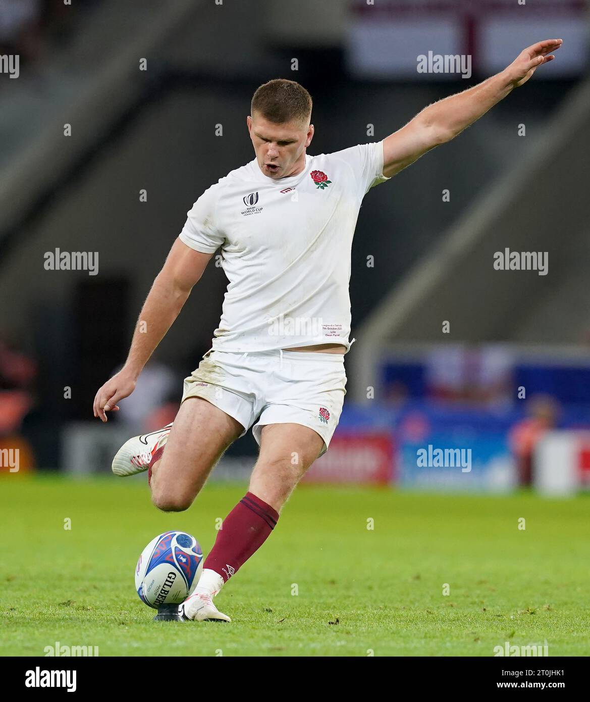 England's captain Owen Farrell converts penalty kick during the Rugby ...