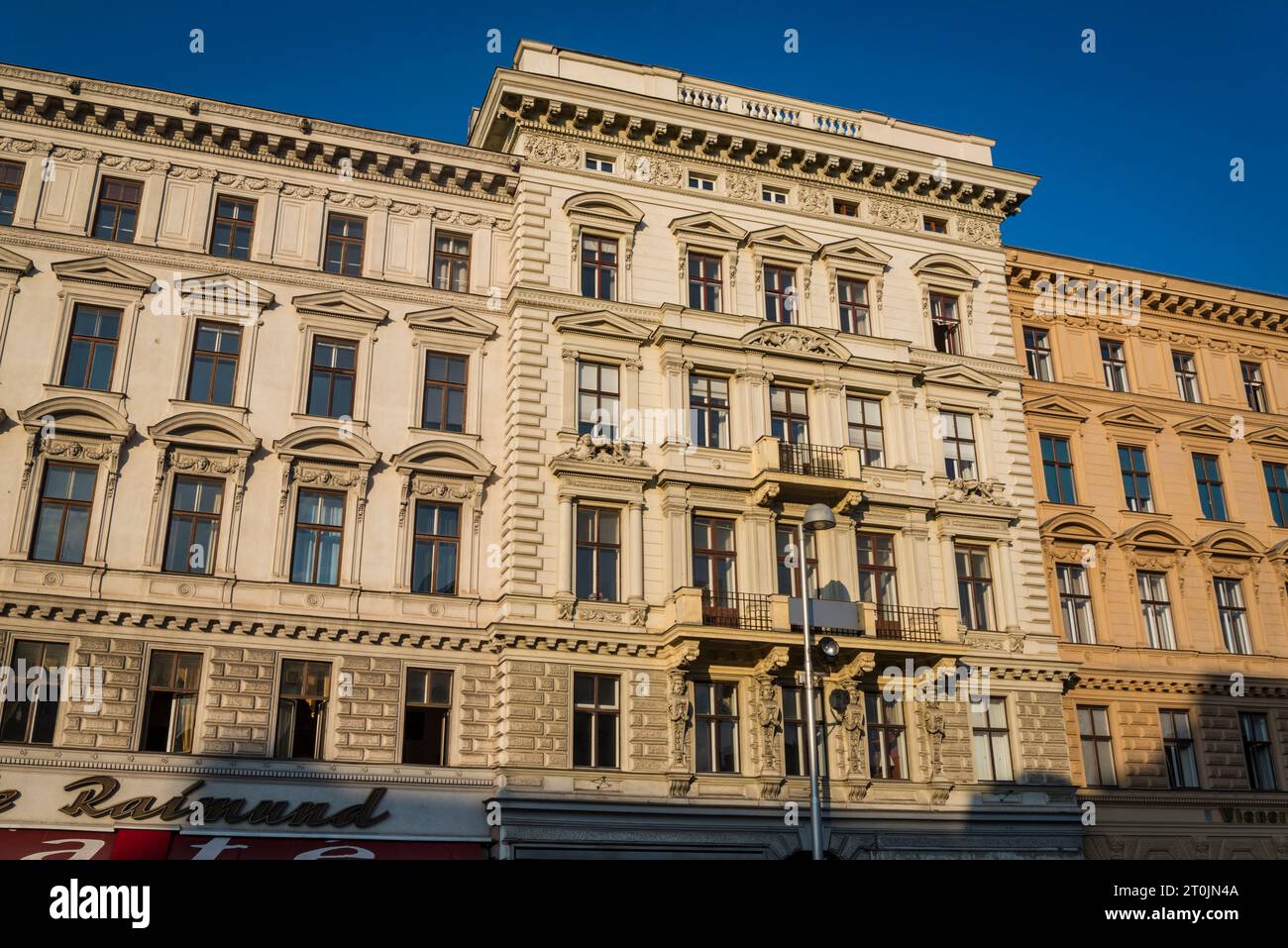 Neoclassic architecture in the Ringstrasse, the Vienna Ring Road ...