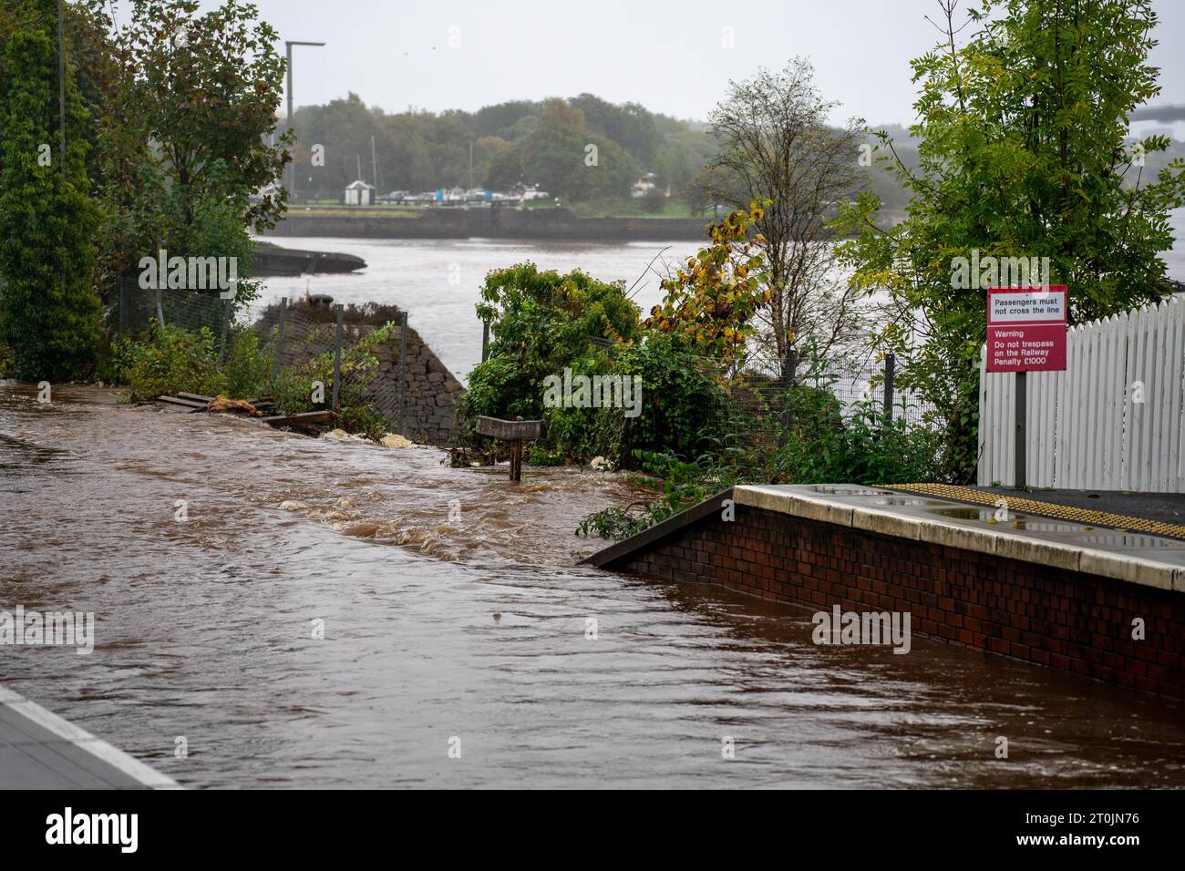 Glasgow, Scotland, UK. 07th October 2023, Glasgow, Flooding causes ...