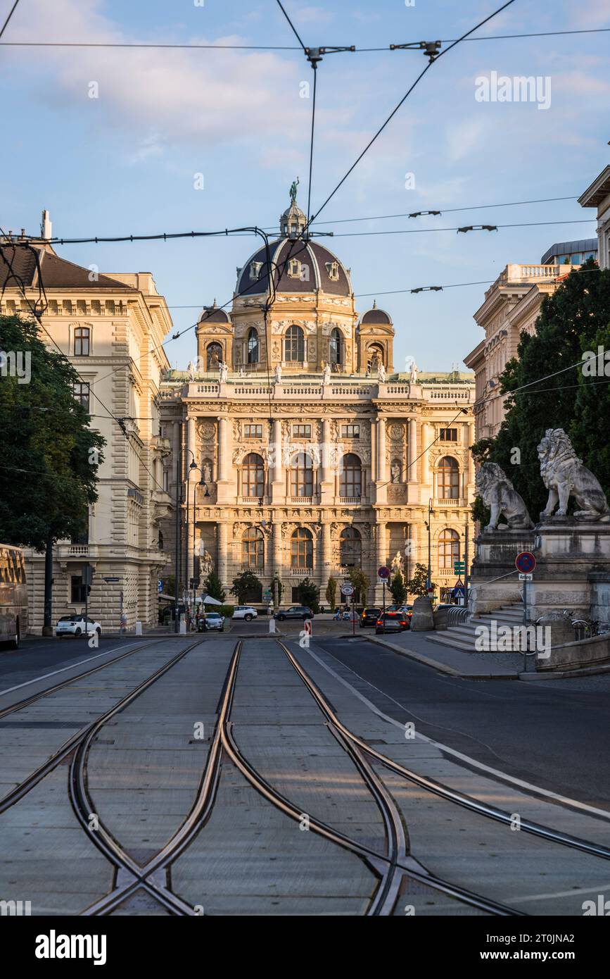 Neoclassic architecture in the Ringstrasse, the Vienna Ring Road ...