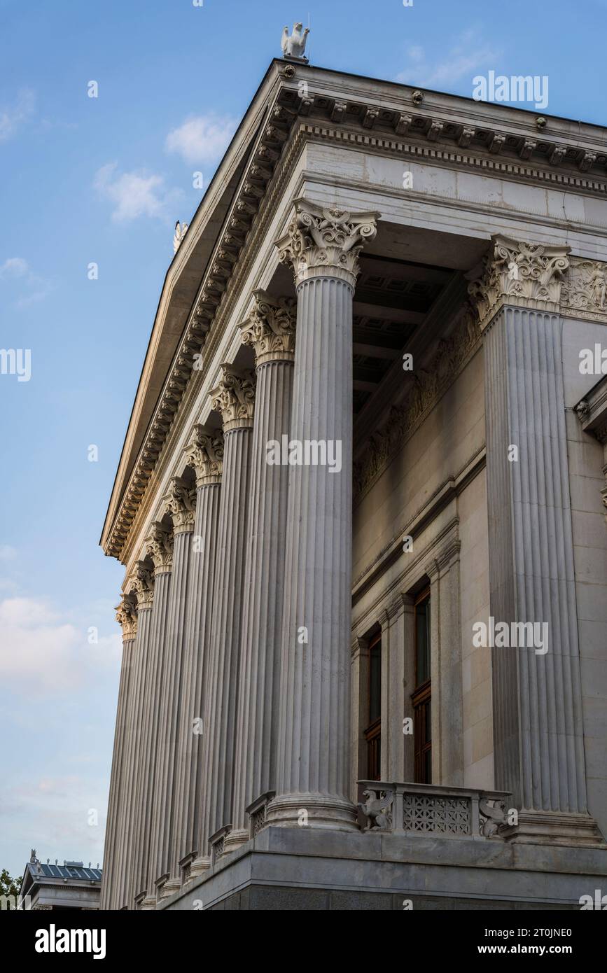 Neoclassic architecture in the Ringstrasse, the Vienna Ring Road ...
