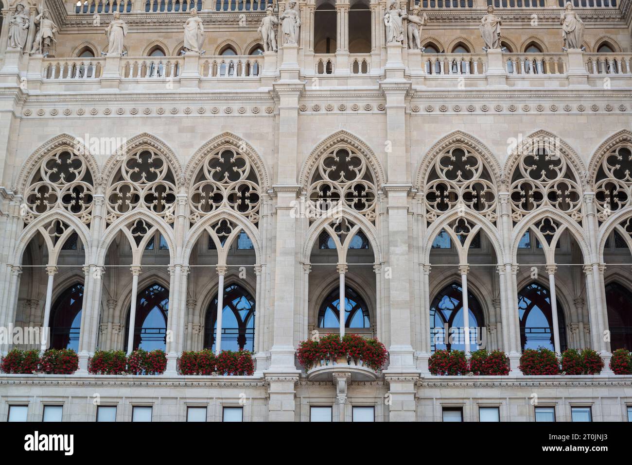 Vienna City Hall at Rathausplatz, Vienna, Austria Stock Photo - Alamy