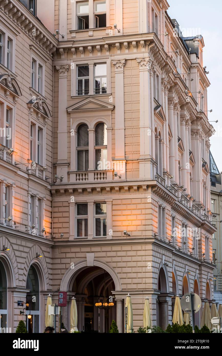 Neoclassic architecture in the Ringstrasse, the Vienna Ring Road ...