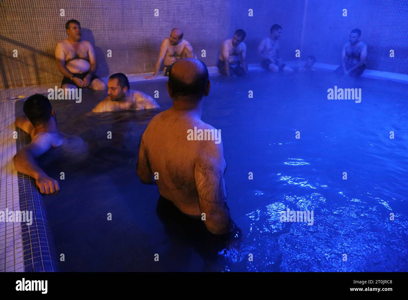 Sarein, Ardabil, Iran. 5th Oct, 2023. Iranian men at the Royal Park ...
