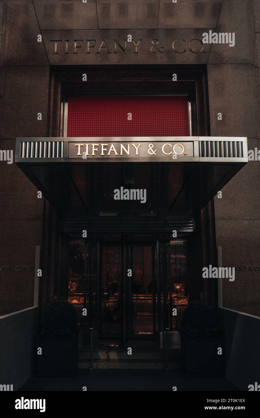 Facade of famous luxury Tiffany company located in Manhattan, New York ...