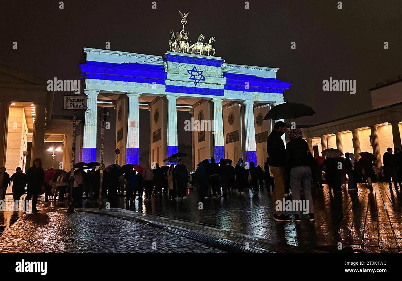 Berlin, Germany. 07th Oct, 2023. The Brandenburg Gate was illuminated ...