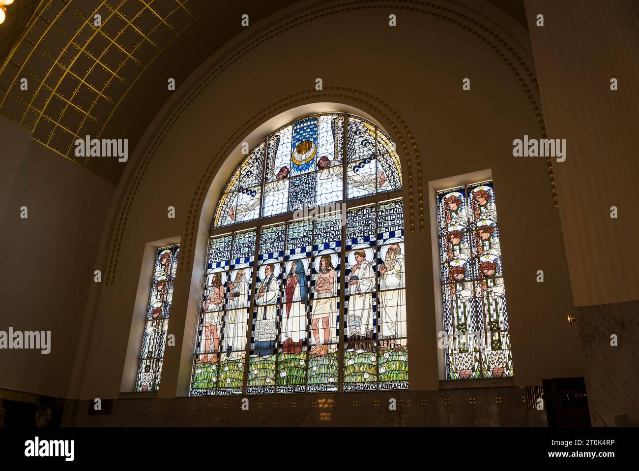 Vienna austria stained glass window hi-res stock photography and images ...
