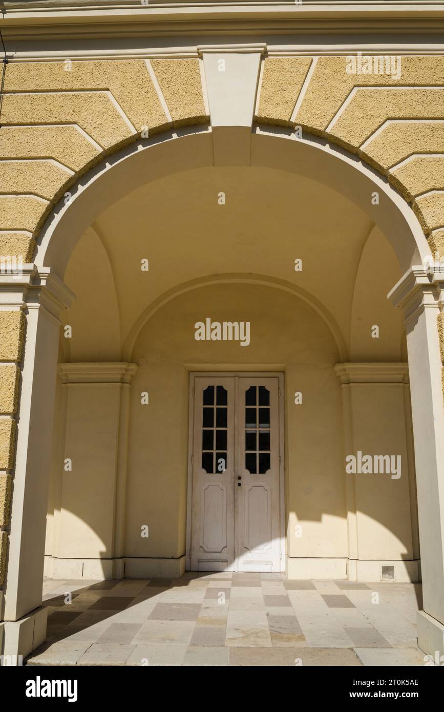Detail of yellow arches, Schönbrunn Palace and Gardens, 18th-century ...
