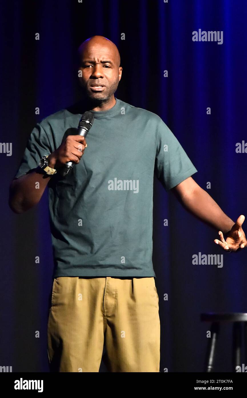 Dave Davis - LIFE IS LIVE am 28.09.2023 im Steinhof in Duisburg Dave ...