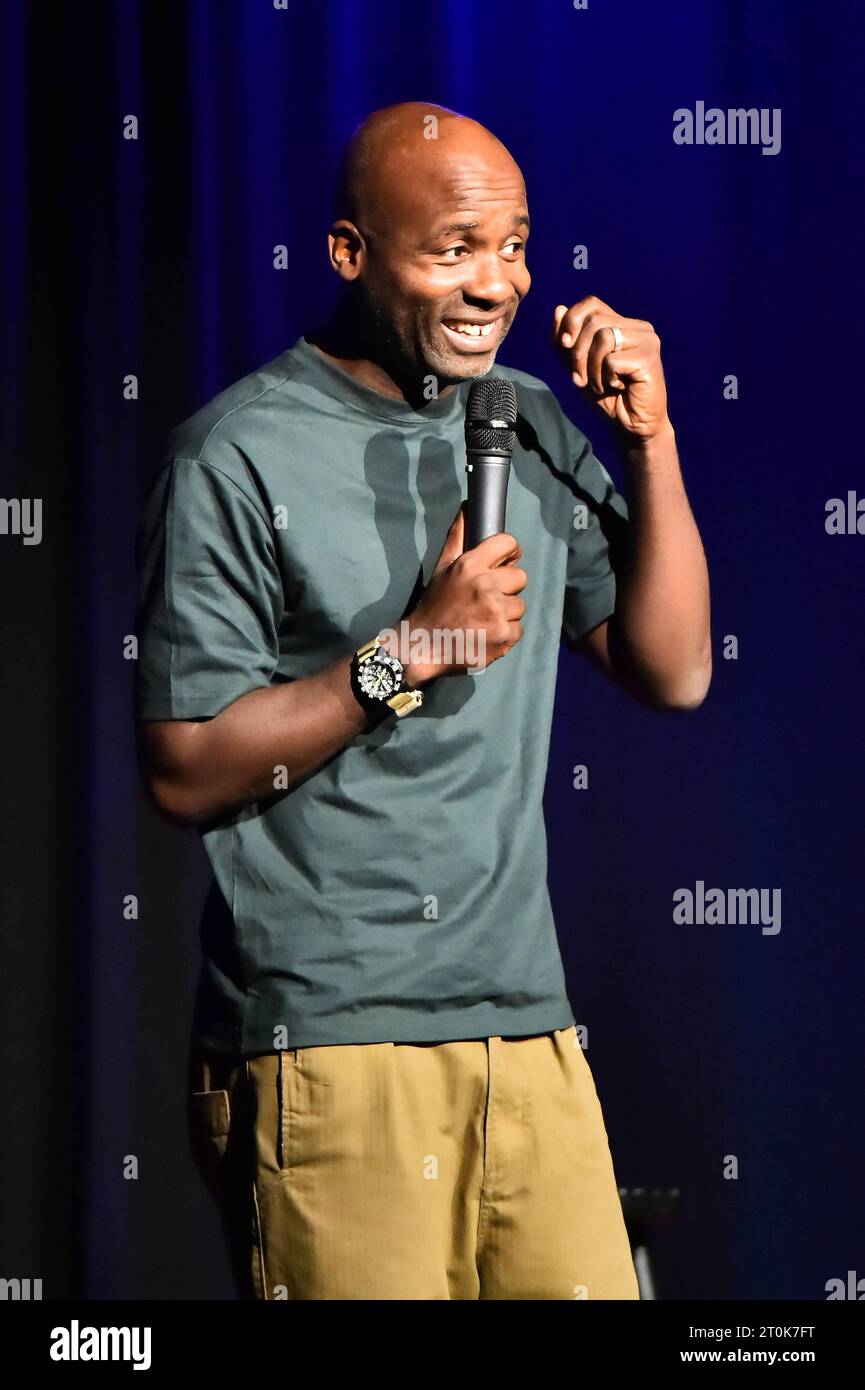 Dave Davis - LIFE IS LIVE am 28.09.2023 im Steinhof in Duisburg Dave ...